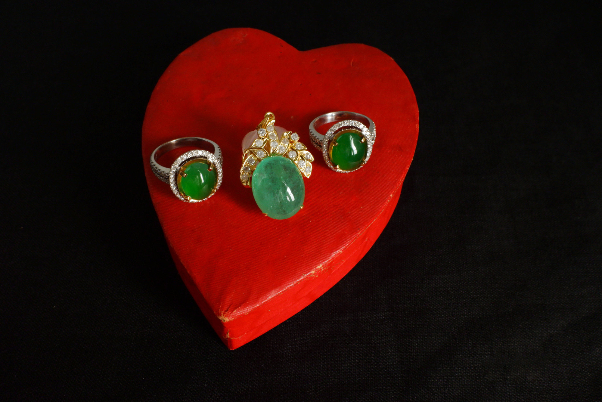 PAIR Jadeite Jade Cabochon Ring 18k Vintage | Gem Gardener