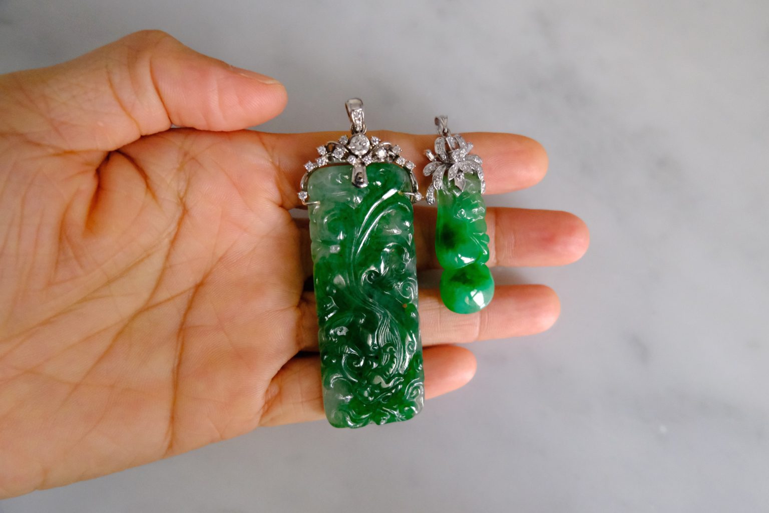 Long Antique Carved Jade Pendant 18k Chinese | Gem Gardener