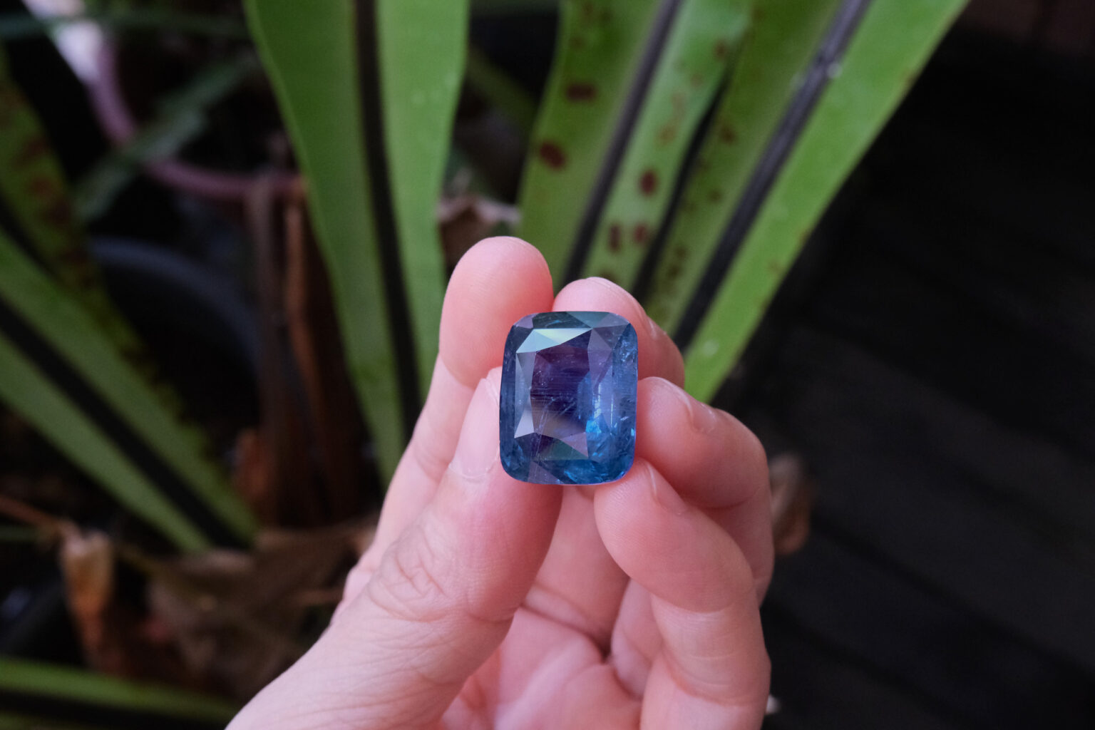 Unheated 30ct Big Blue Sapphire Stone Madagascar | Gem Gardener