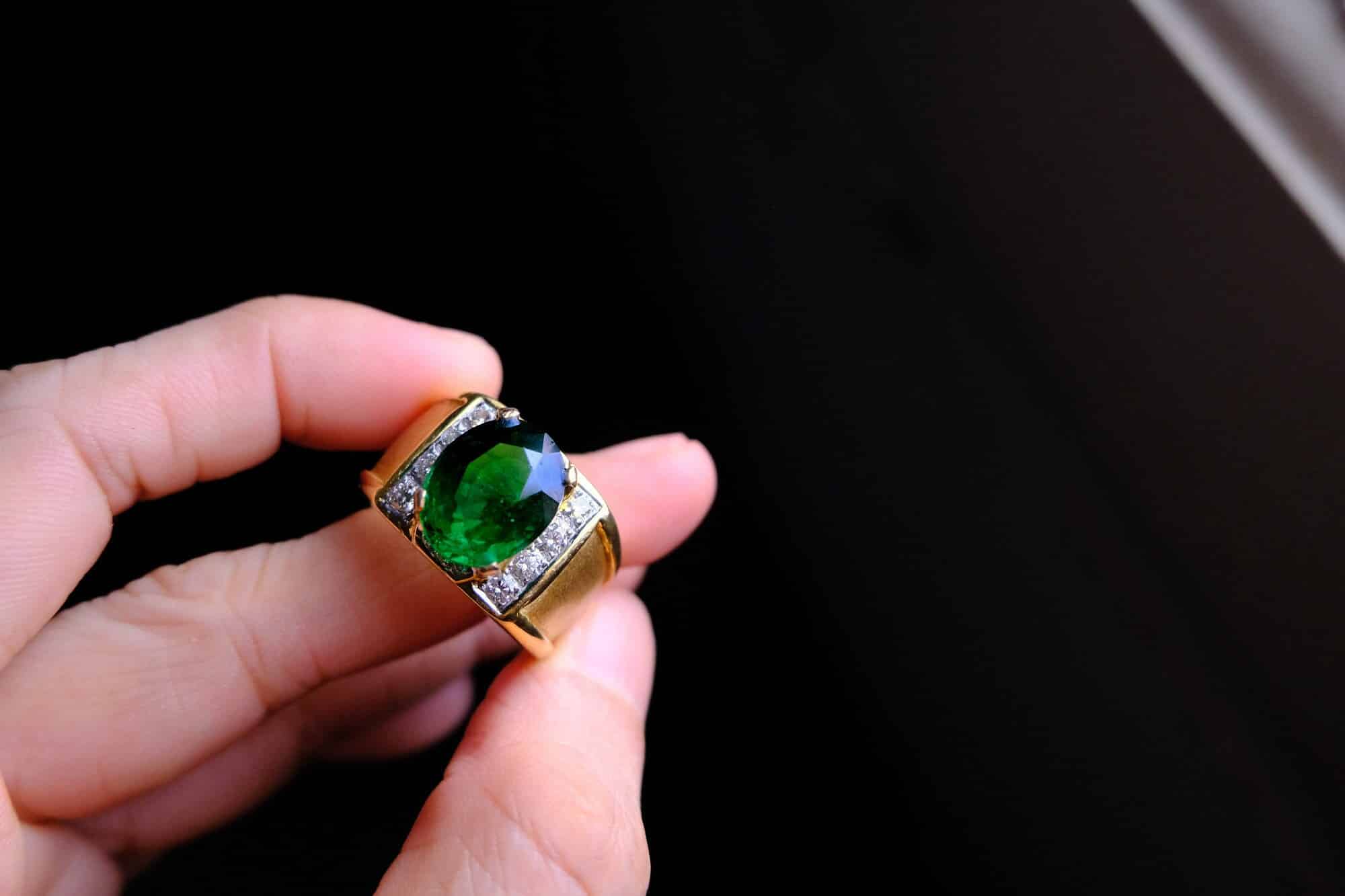 Tsavorite Garnet Mens Ring 18k Vintage | Gem Gardener