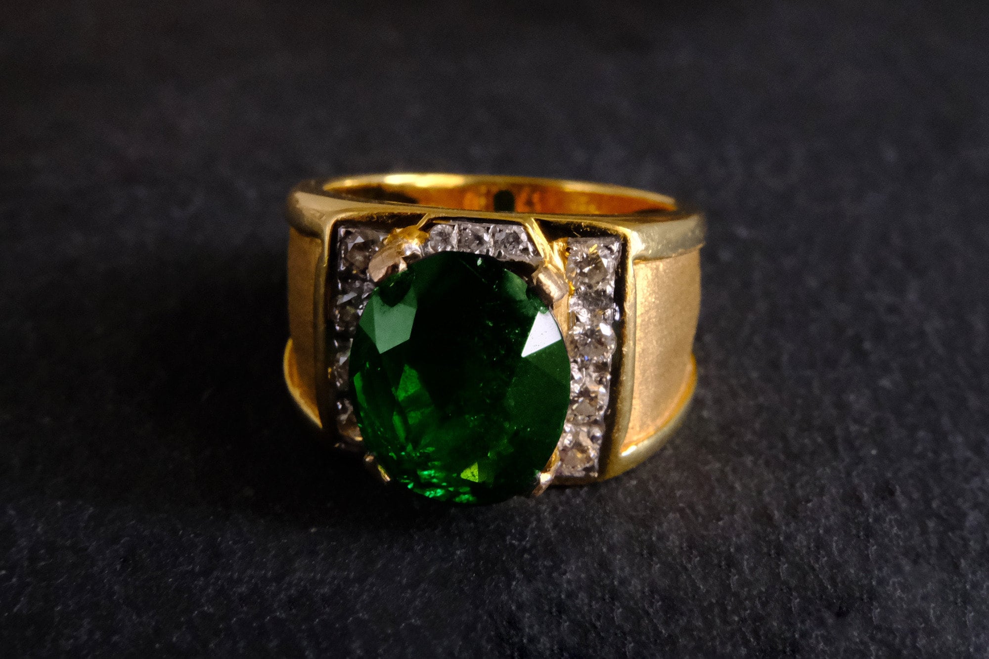 Tsavorite Garnet Mens Ring 18k Vintage | Gem Gardener