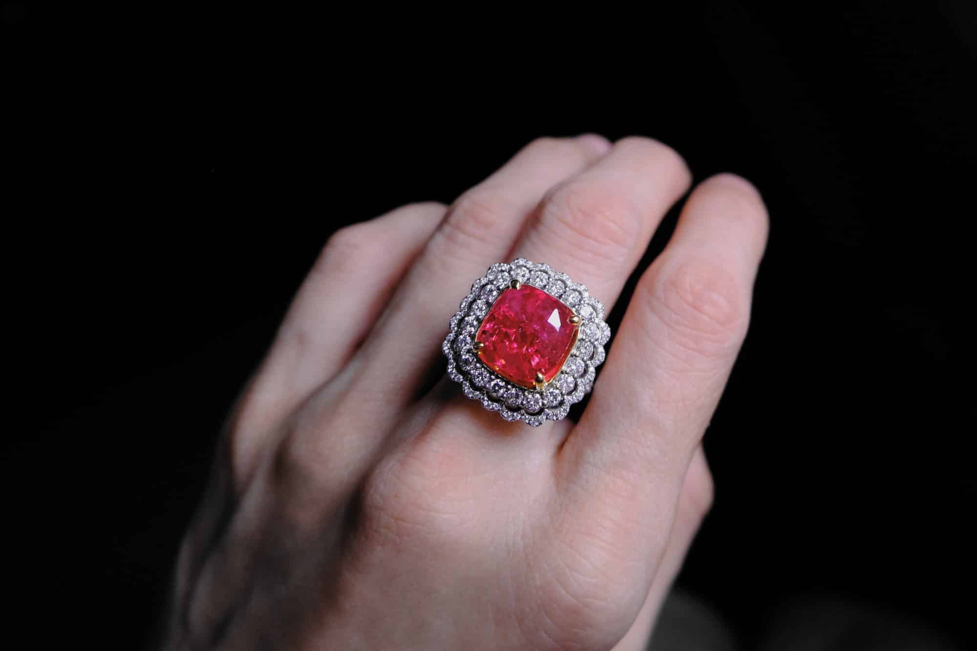 8ct Mahenge Hot Pink Spinel Ring 18k | Gem Gardener