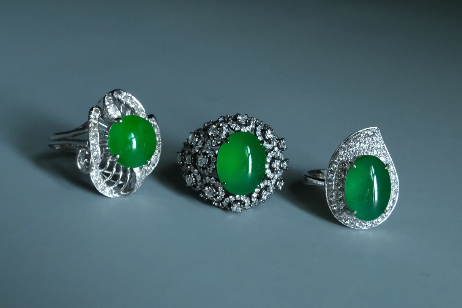 Icy Green Translucent Jade Ring Leaf 18k Vintage | Gem Gardener