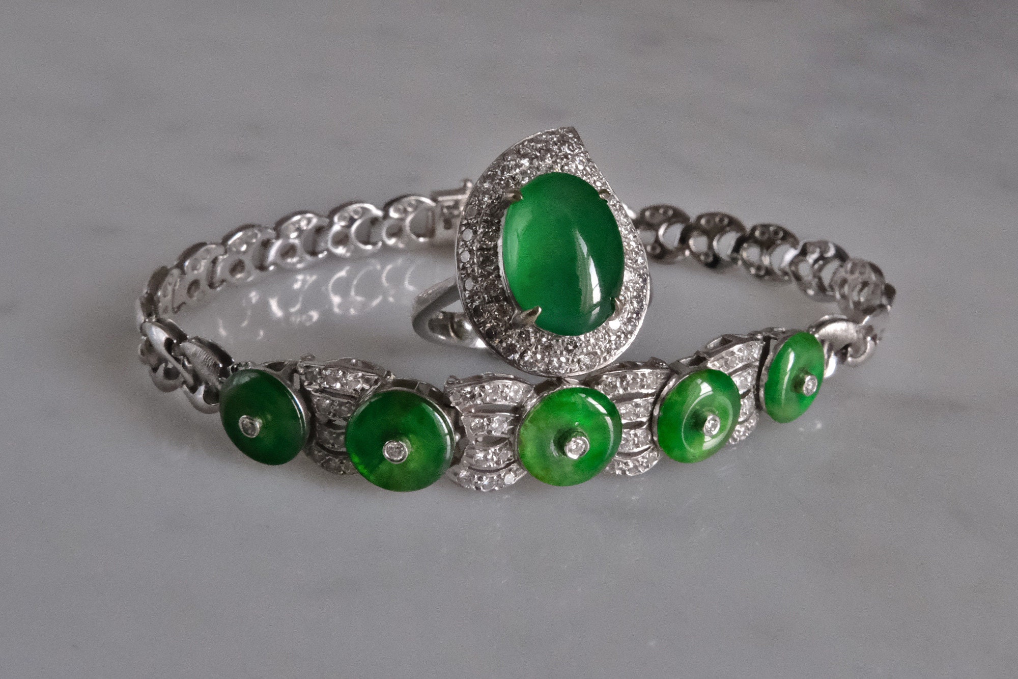 Icy Green Translucent Jade Ring Leaf 18k Vintage | Gem Gardener
