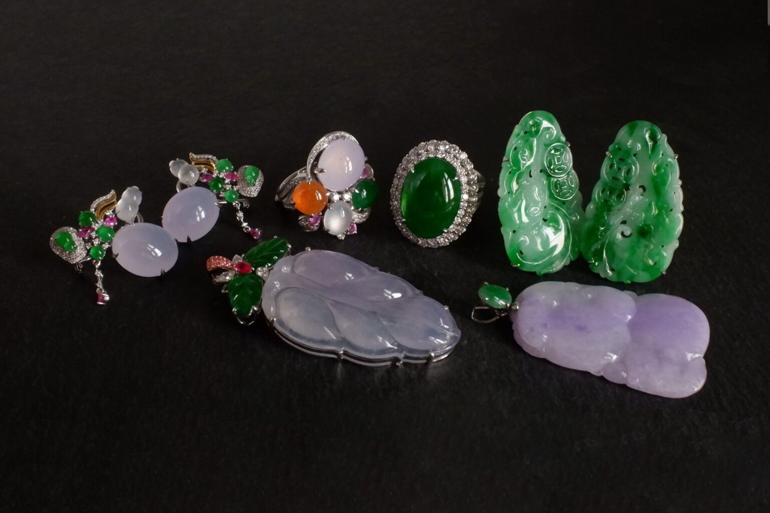 High Quality Imperial Green Jadeite Ring 18k | Gem Gardener