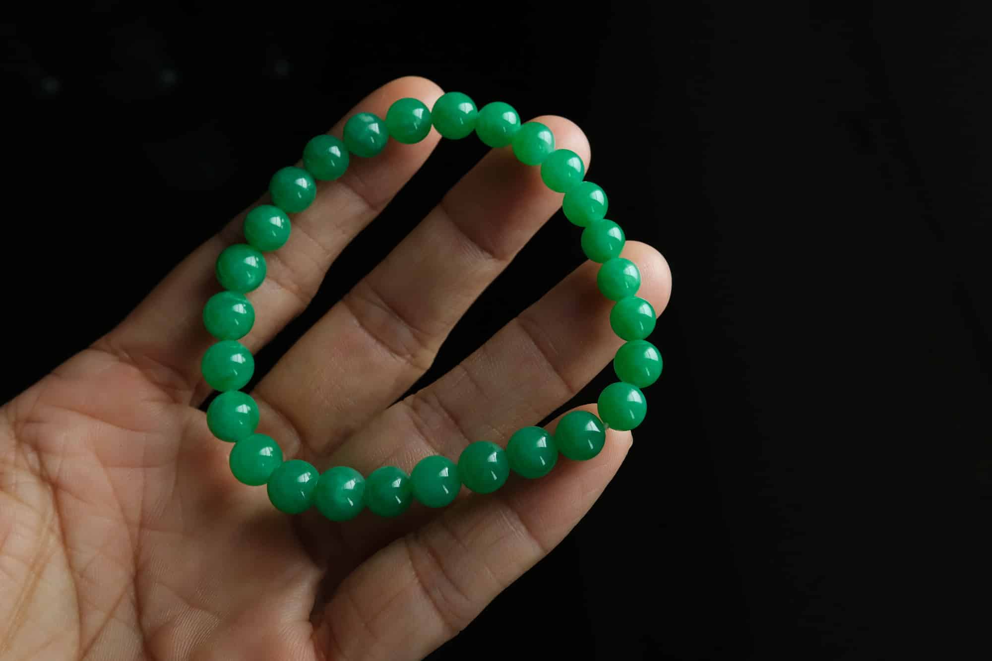 27 Green Jade Beaded Bracelet | Gem Gardener