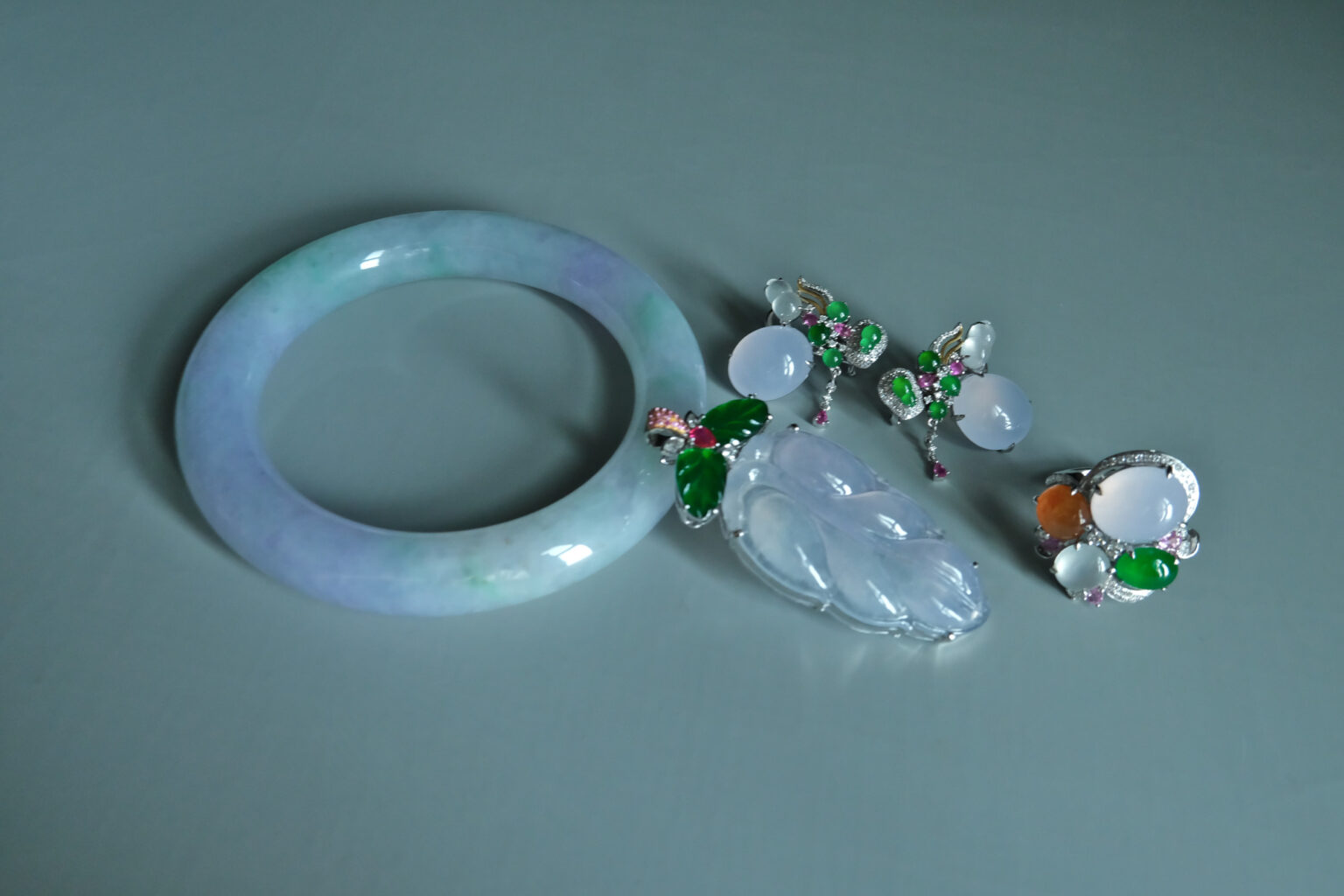 Glow Lavender Green Jade Bangle 58mm | Gem Gardener