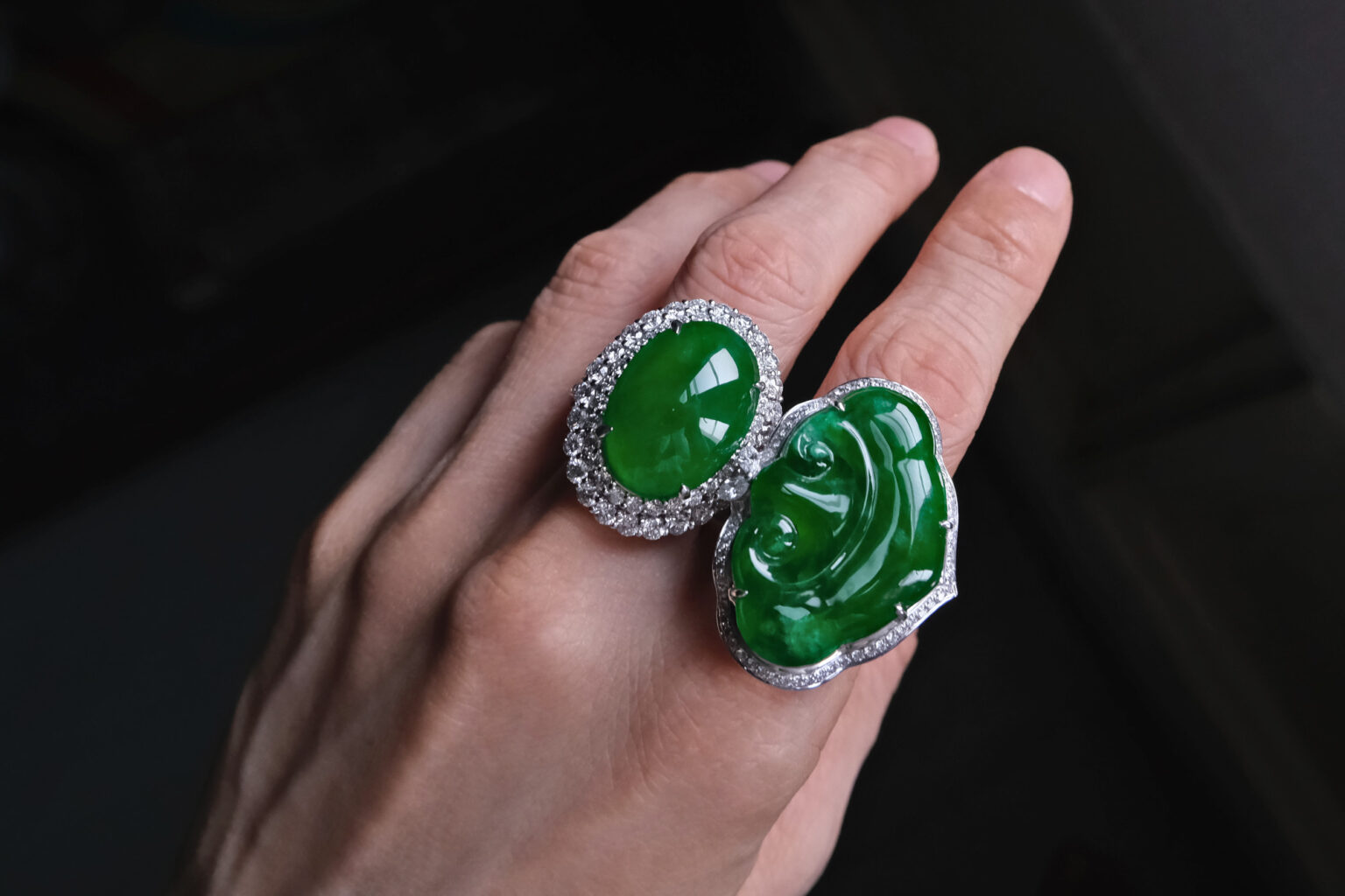 High Quality Imperial Green Jadeite Ring 18k | Gem Gardener